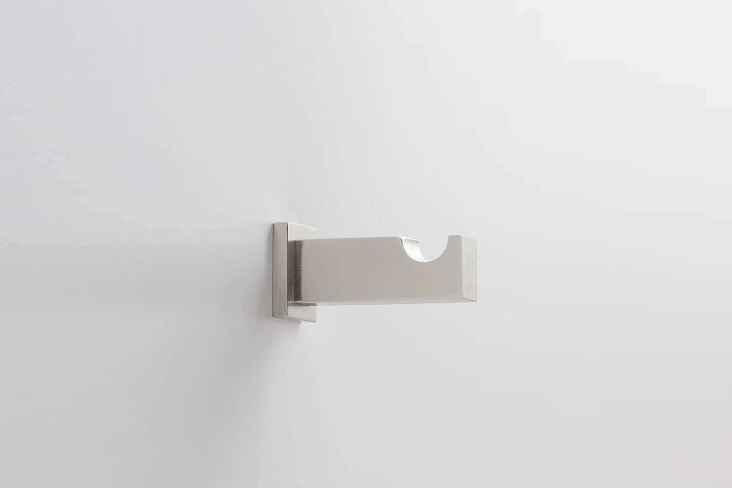 10 Easy Pieces: Modern Robe Hooks - Remodelista