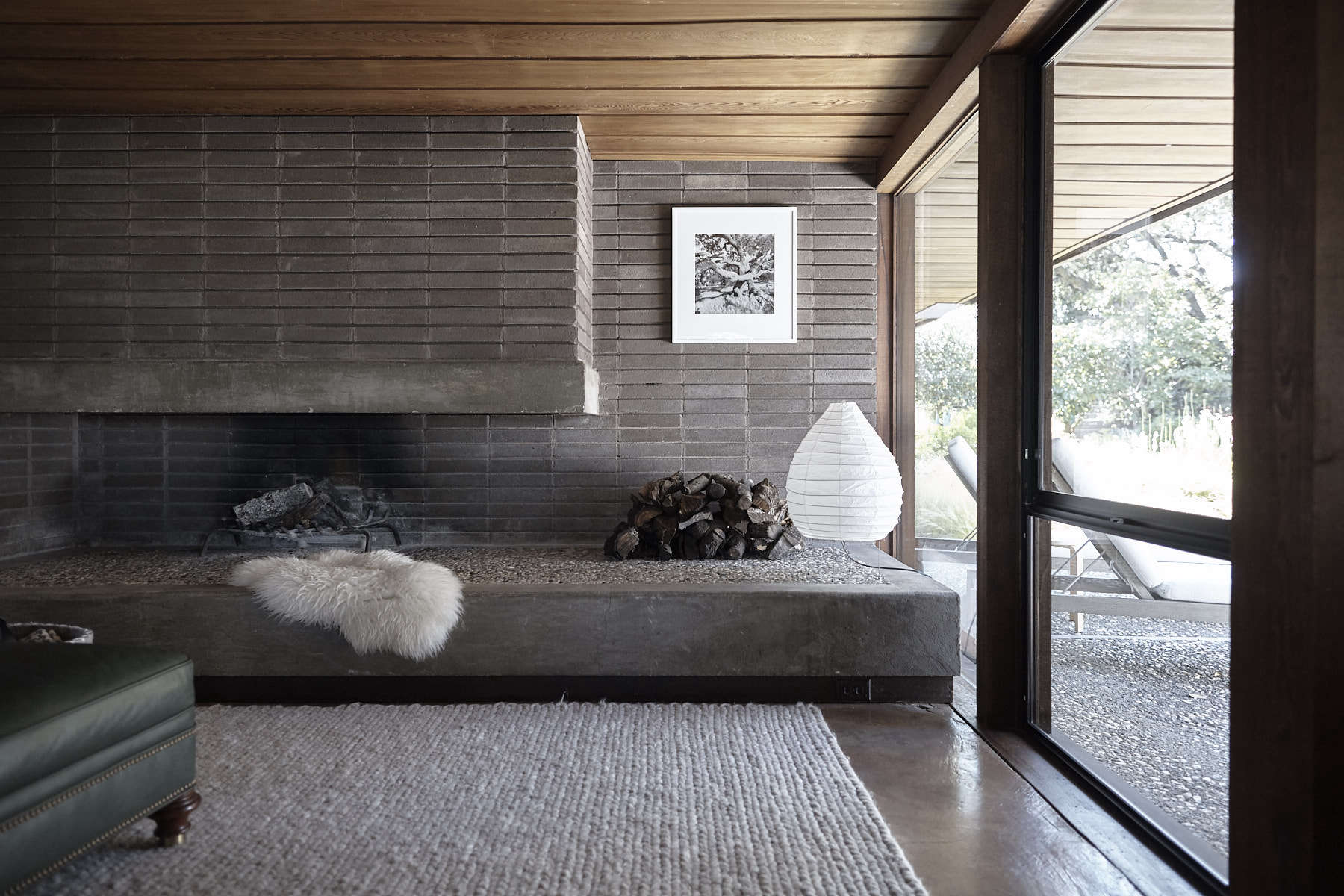 The Midcentury Petal House: Remodelista Co-Founder Janet Hall at Home ...