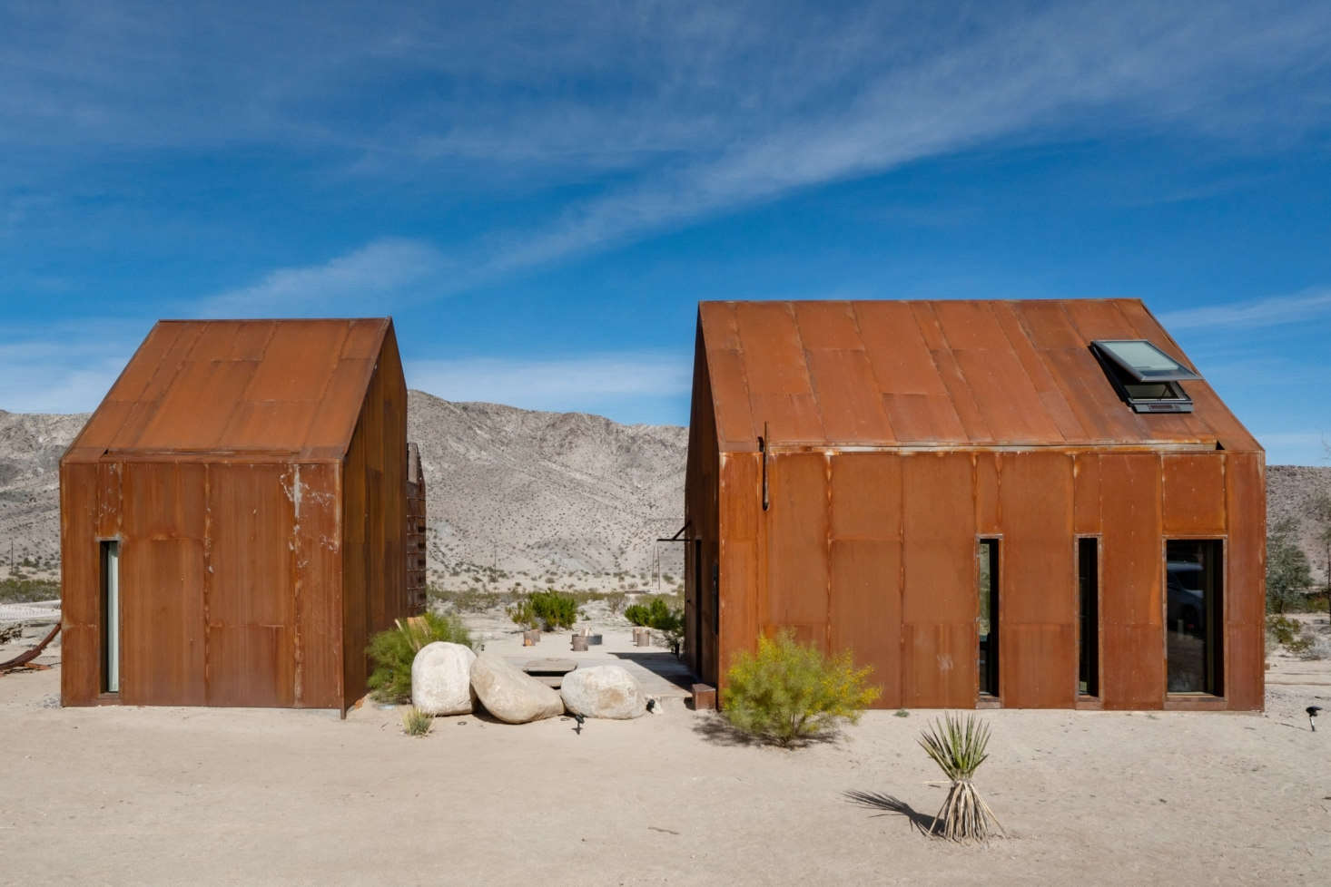 Desert Dream: An Architect-Designed, Off-the Grid Cabin in Joshua Tree ...