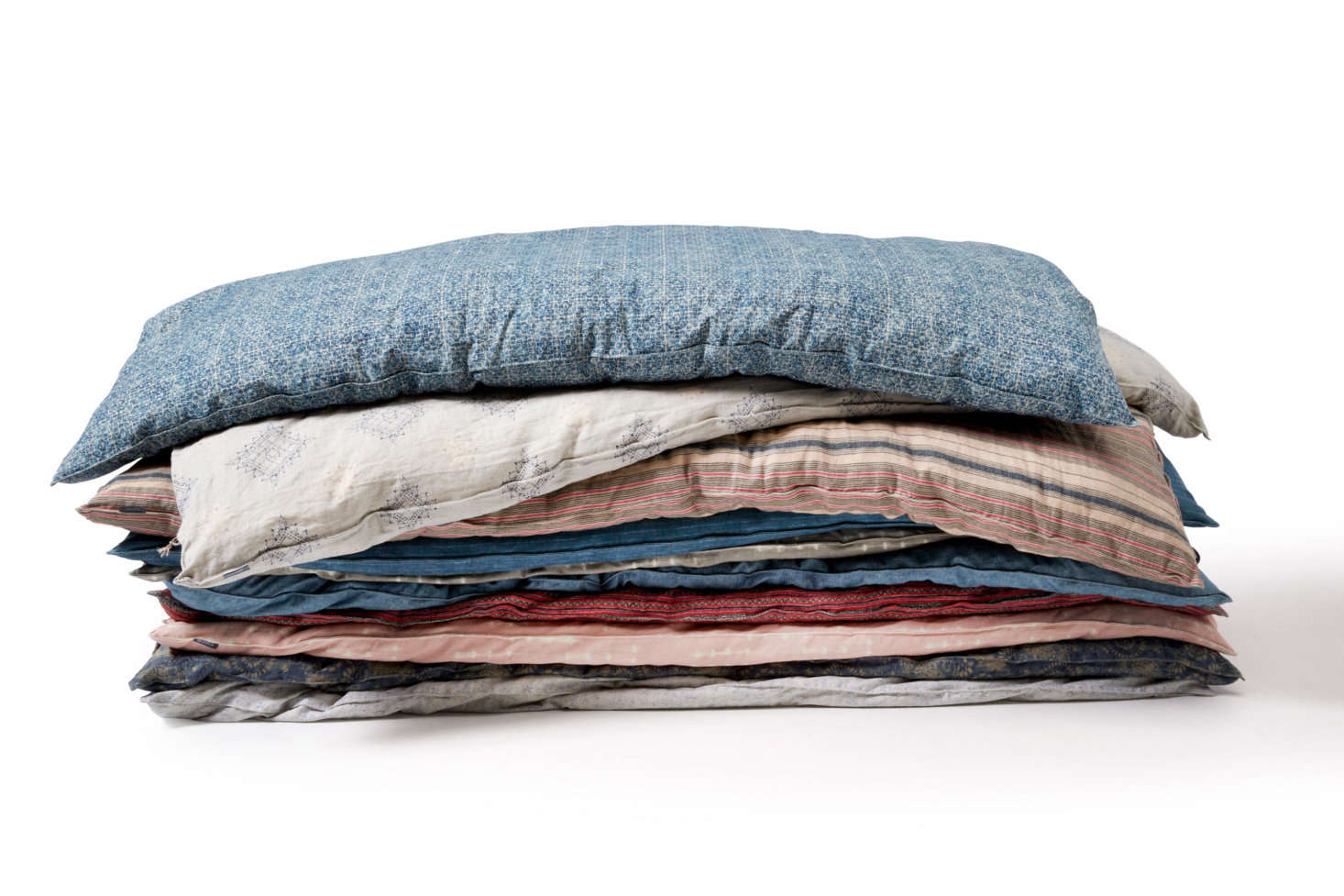 7 Favorites: Soft, Stylish Throwbeds (Starting at $50) - Remodelista
