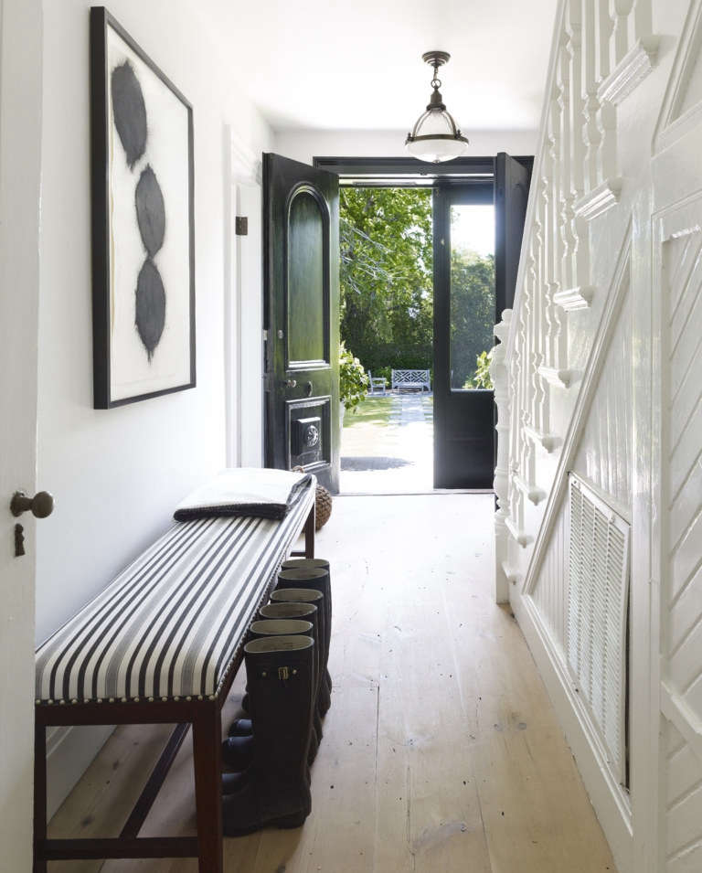 Hamptons Classic: A Shingled House with Style
