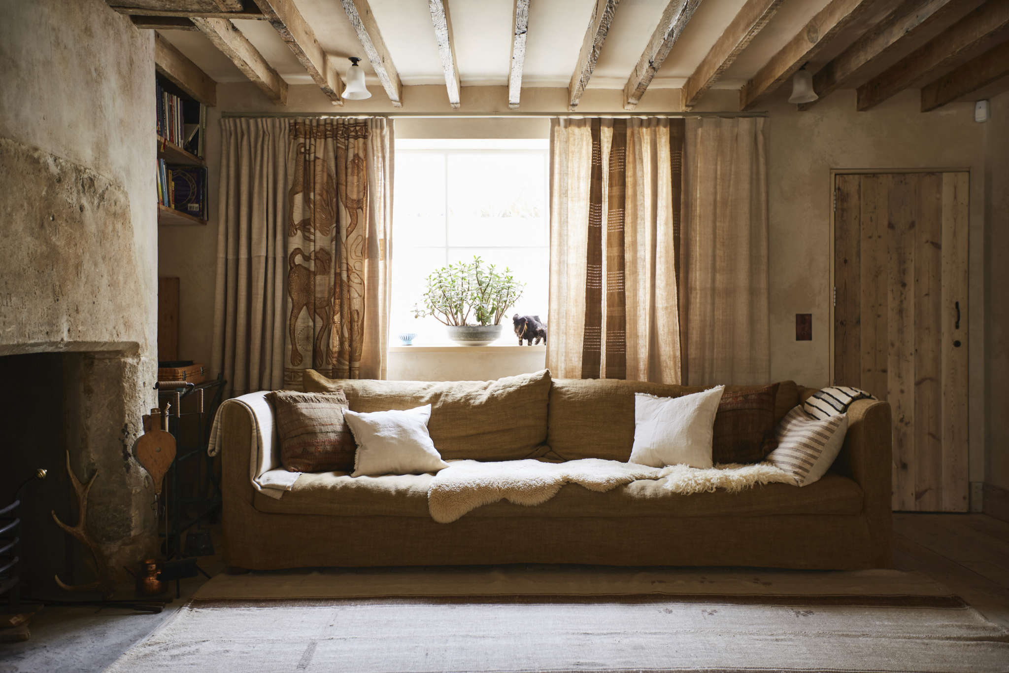 Reuse in Action: A London Townhouse Remodel By Architectural Salvage ...