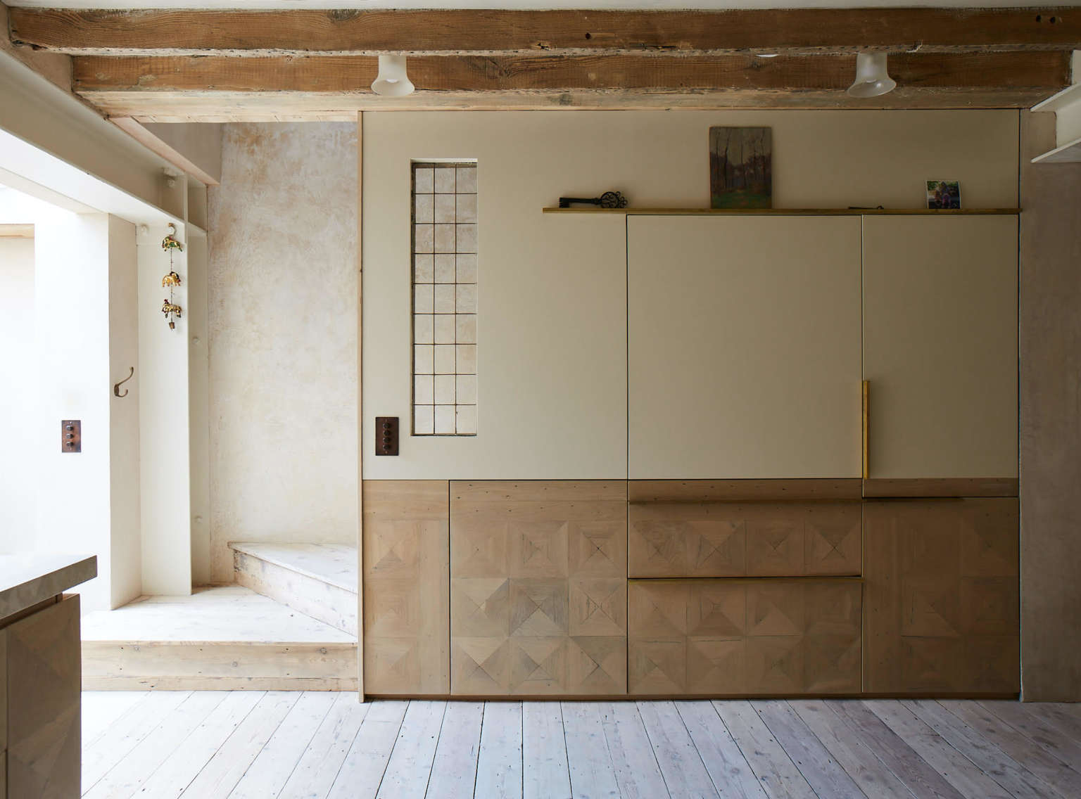 Reuse in Action: A London Townhouse Remodel By Architectural Salvage ...