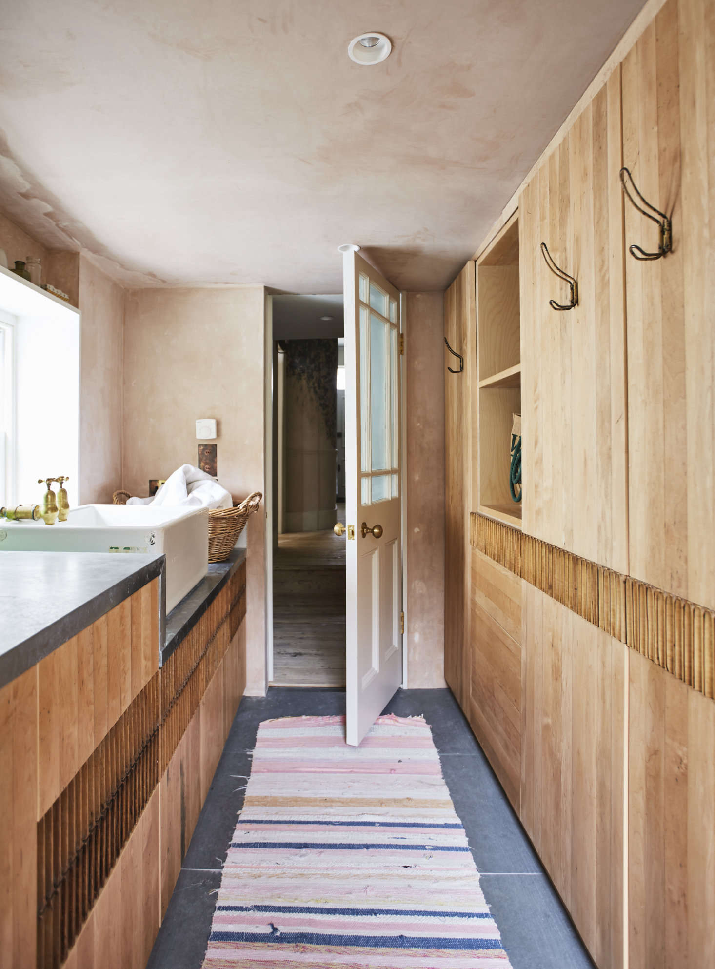 Reuse in Action: A London Townhouse Remodel By Architectural Salvage ...