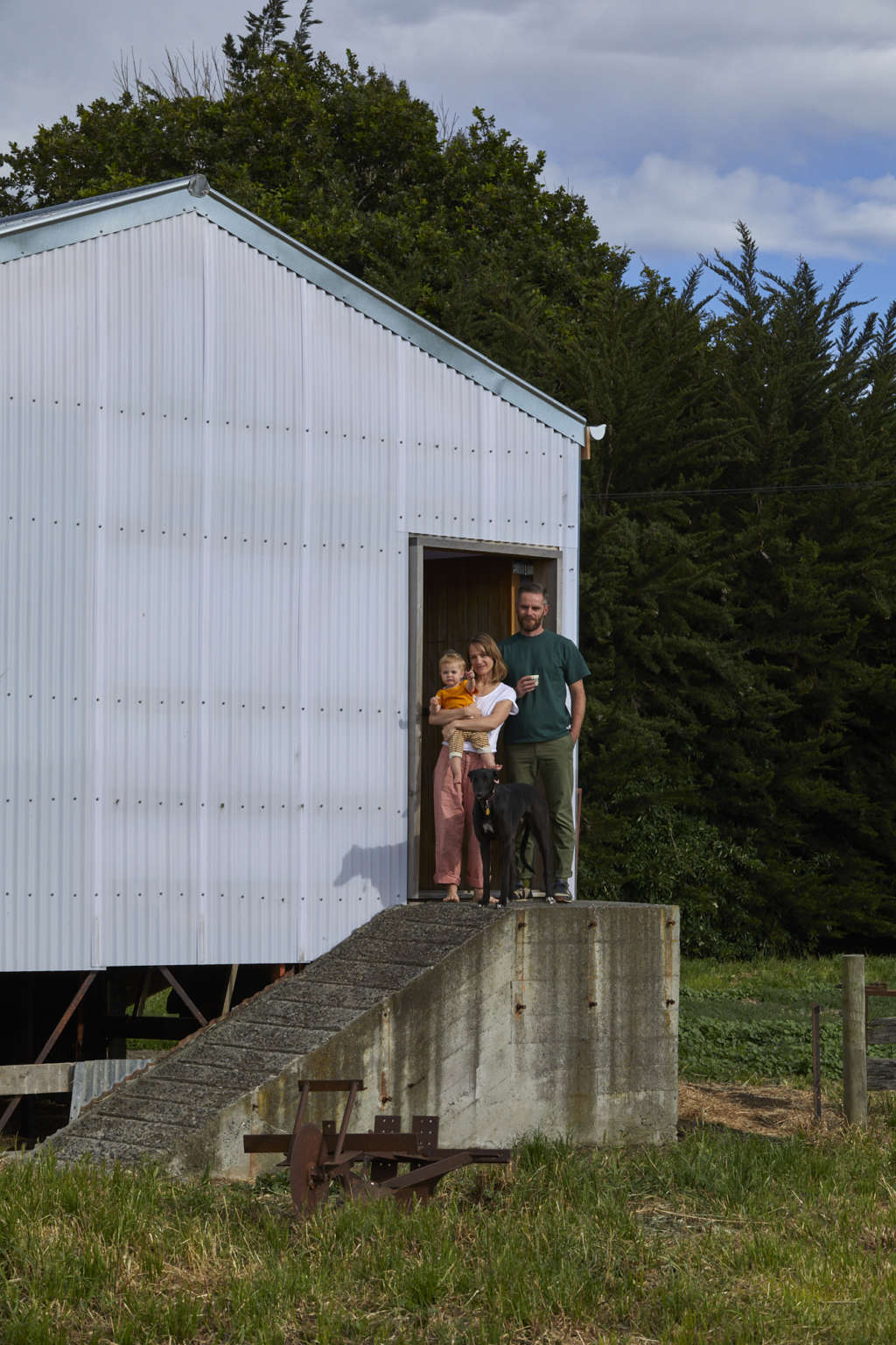 Modern Farm Style: Architect Ben Daly and Family Live in a Sheep Shed ...