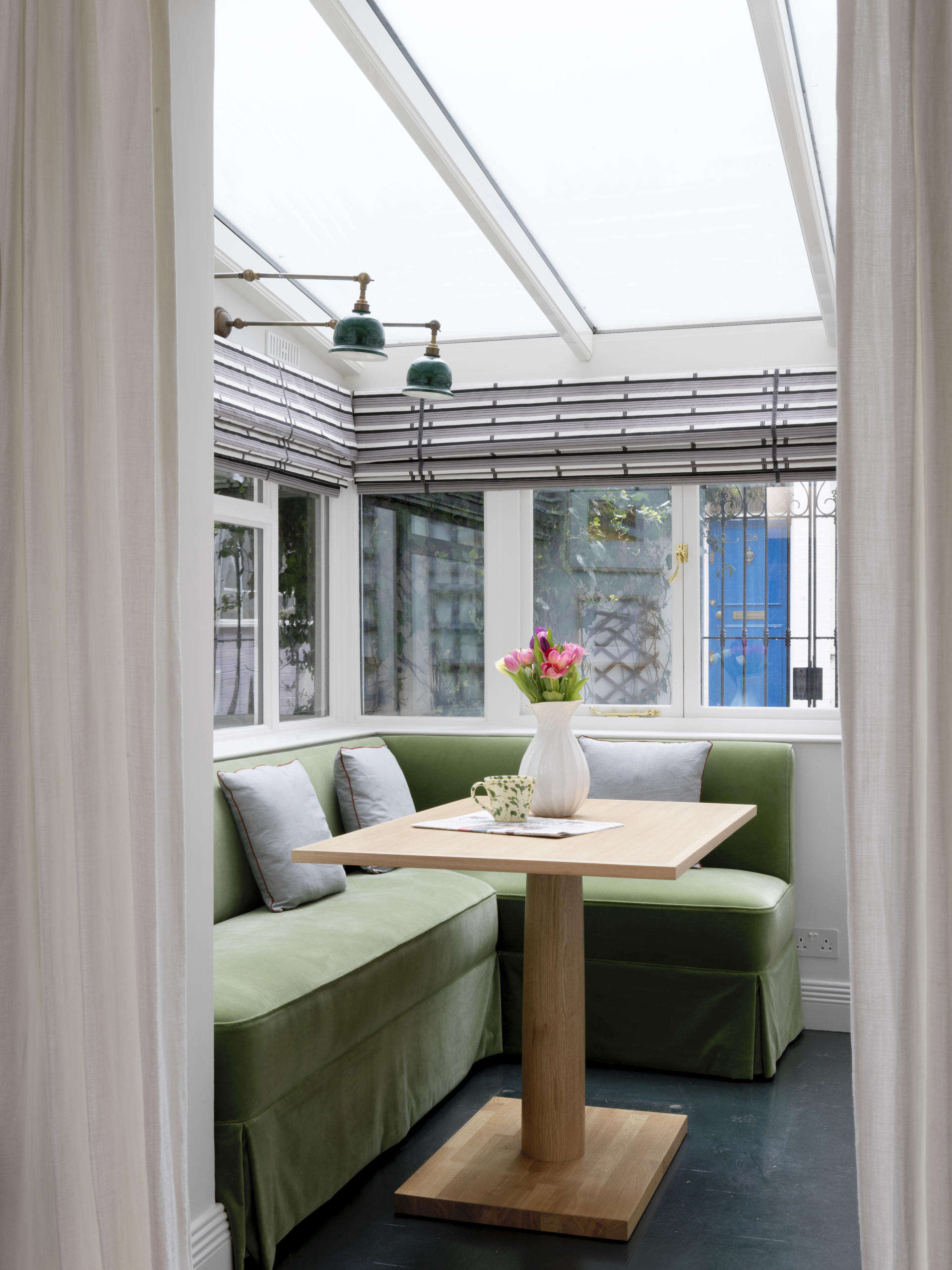 Small Room Design Ideas: A Colorful, Well-Planned Tiny Apartment Design ...