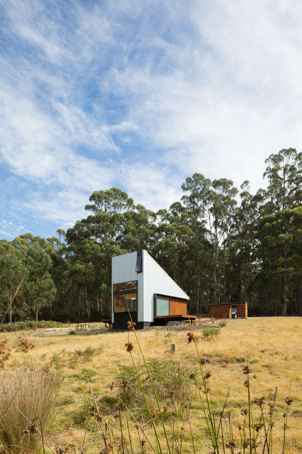 Ultimate Tiny House: The Bruny Island Retreat, an Off-Grid Cabin in ...