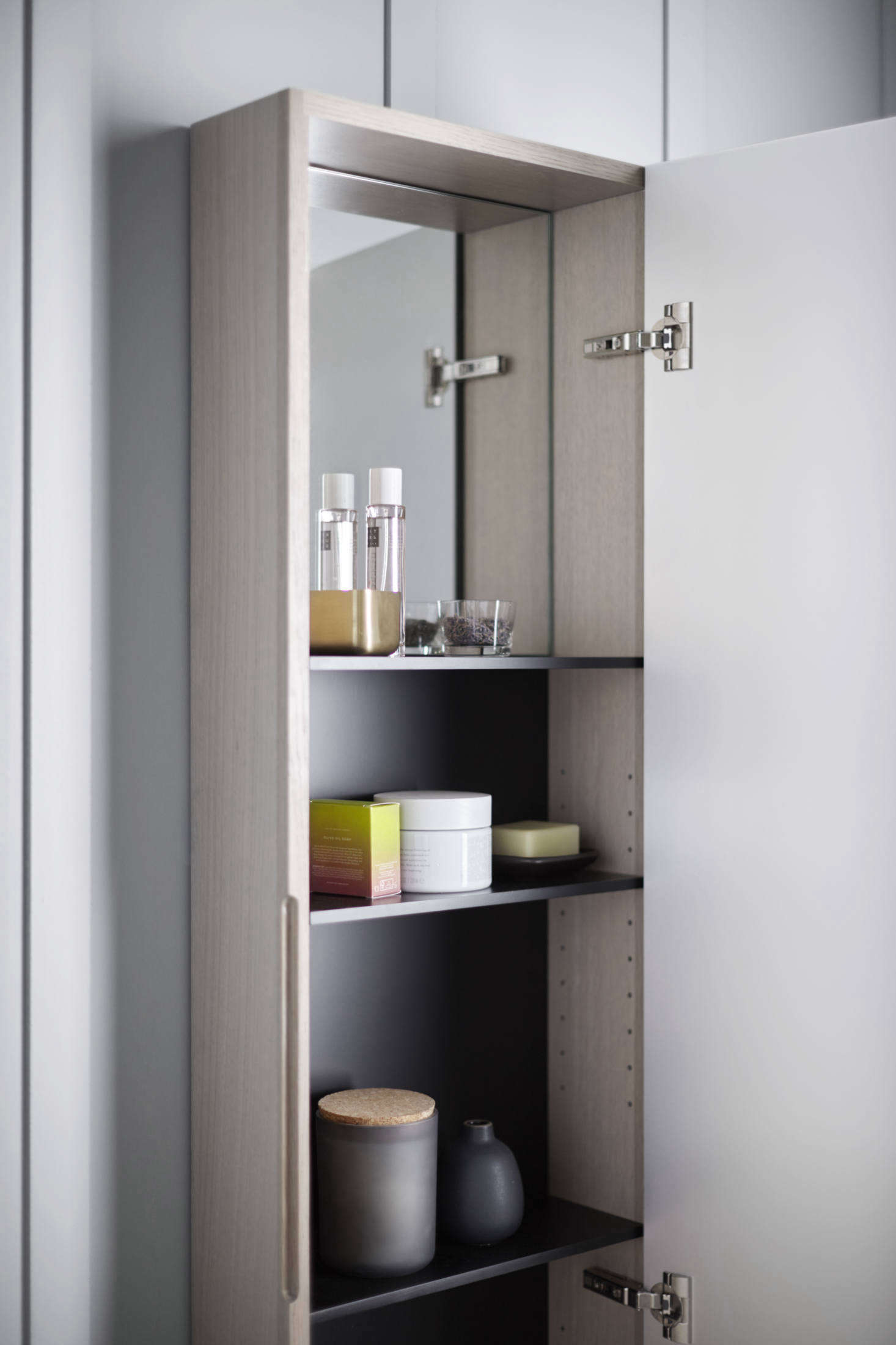 Elegant Storage À La Carte: Long-Lasting Freestanding Pieces from ...