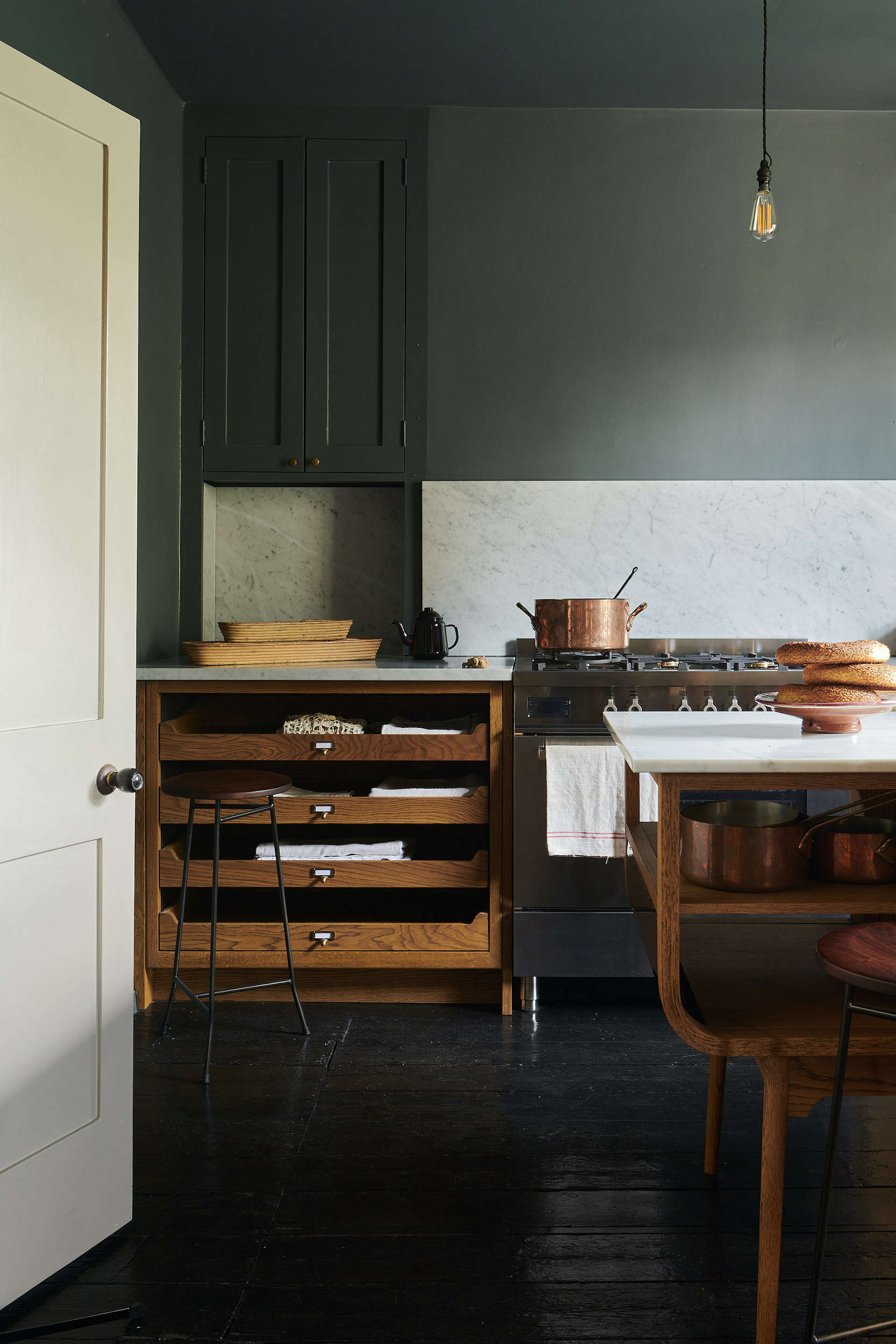 Kitchen of the Week: A London Kitchen Inspired by Traditional ...