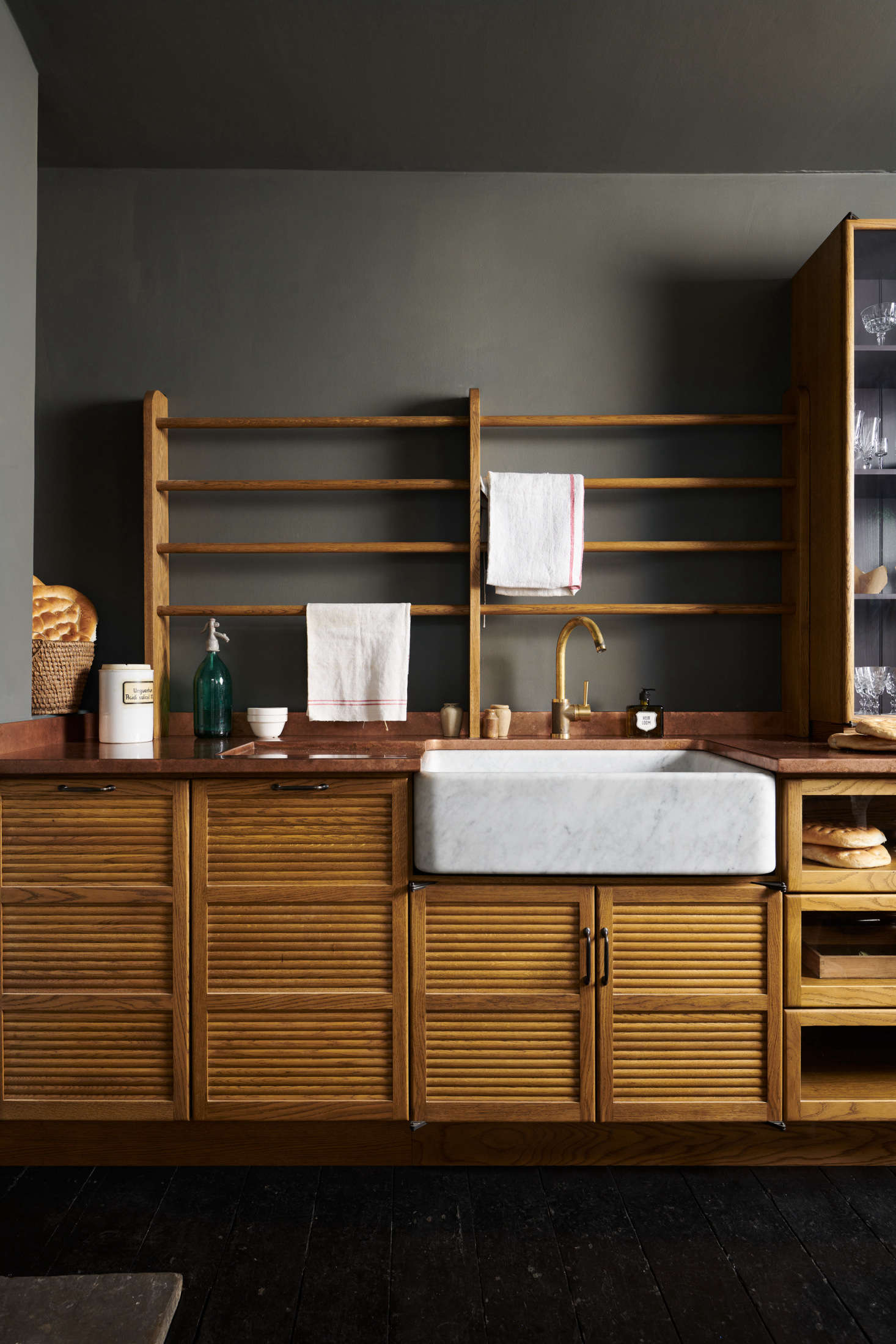 Kitchen of the Week: A London Kitchen Inspired by Traditional ...