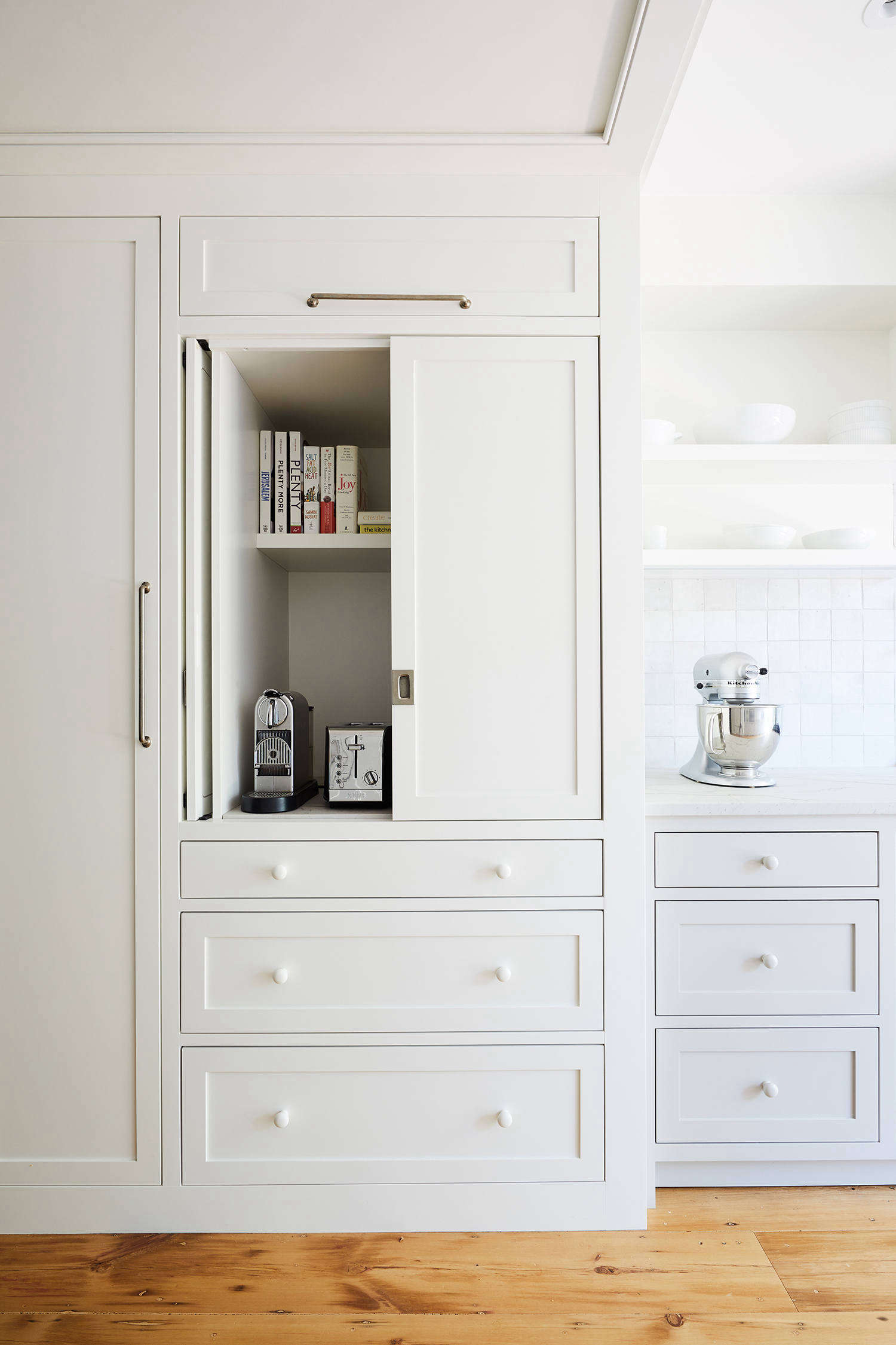 Kitchen of the Week: A Bright Addition with a "Pantry Portal" for a ...