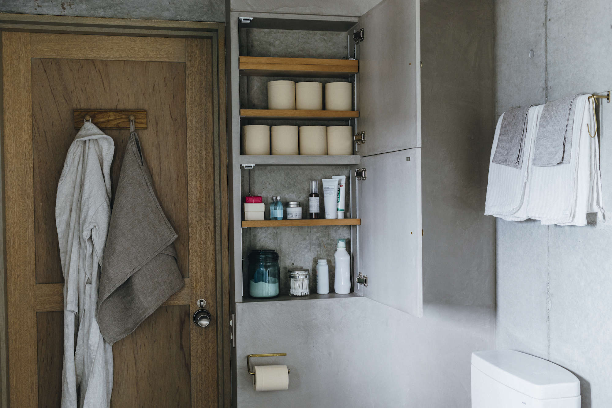 Required Reading: "Simplicity at Home," by Fog Linen Founder Yumiko ...