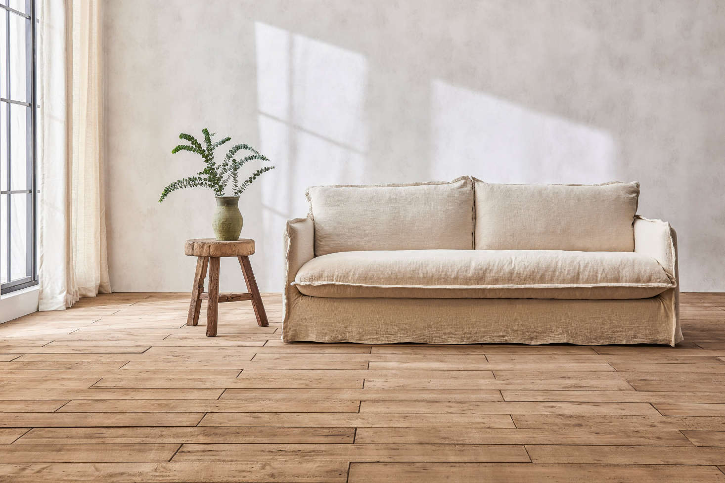10 Easy Pieces: The Perfect White Sofa, Updated Edition - Remodelista