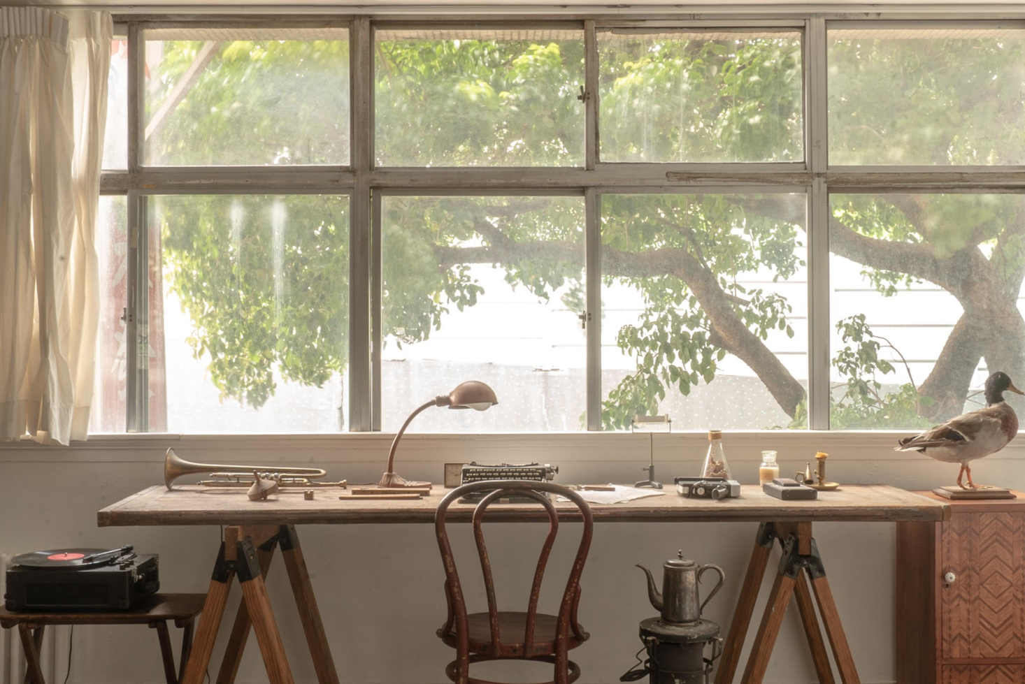 Vintage Only: A Taipei Photo Studio Furnished with Atmospheric Old Finds