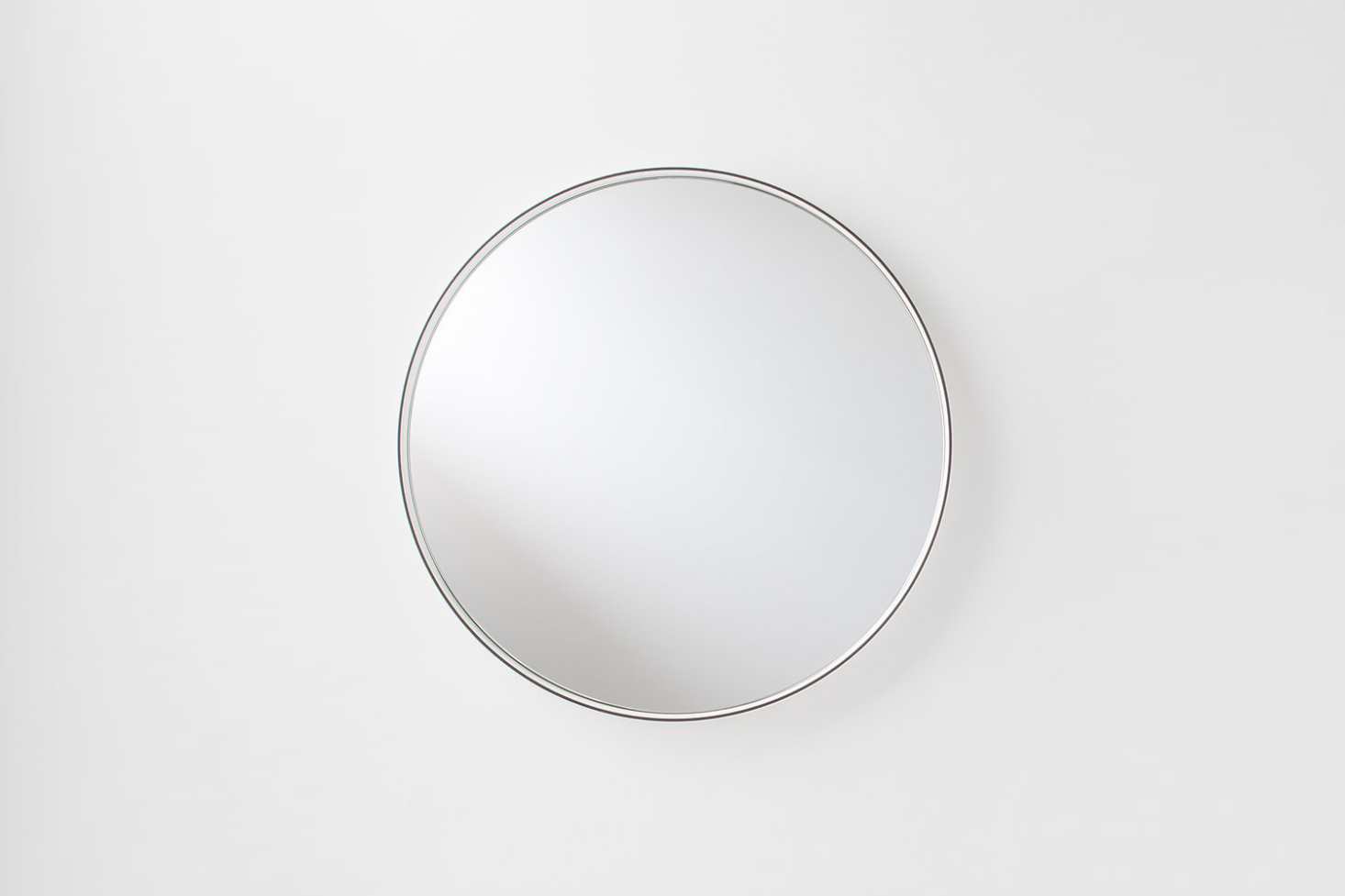 10 Easy Pieces: Simple Round Mirrors - Remodelista