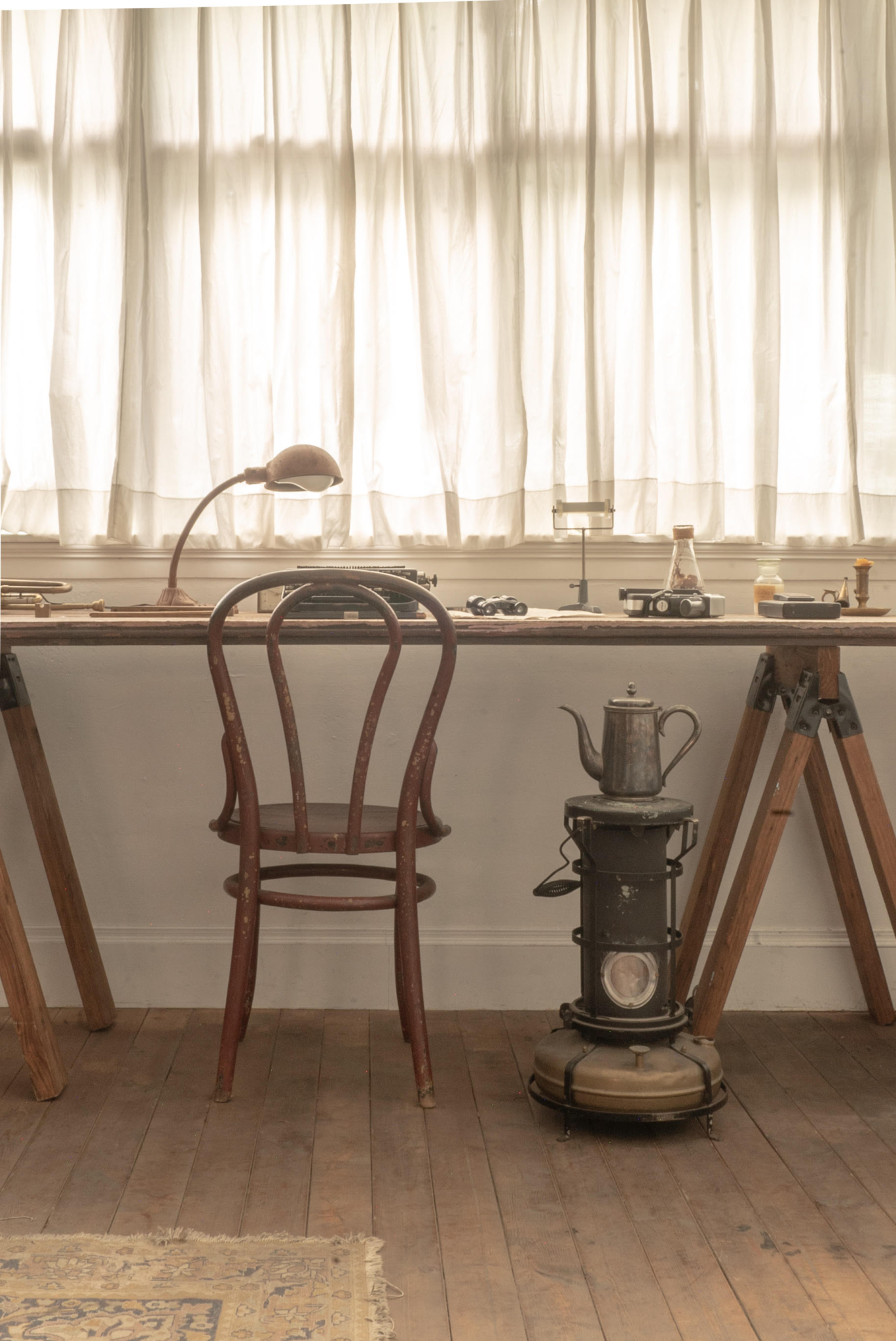 Vintage Only: A Taipei Photo Studio Furnished with Atmospheric Old Finds
