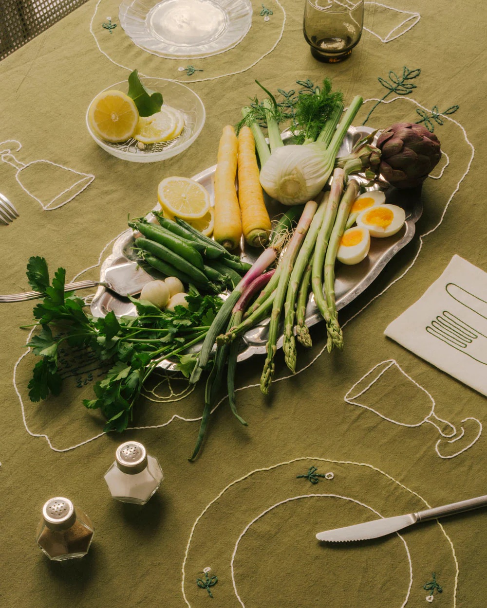 Expert Advice: 5 Tips for an Impromptu Summer Dinner Party - Remodelista