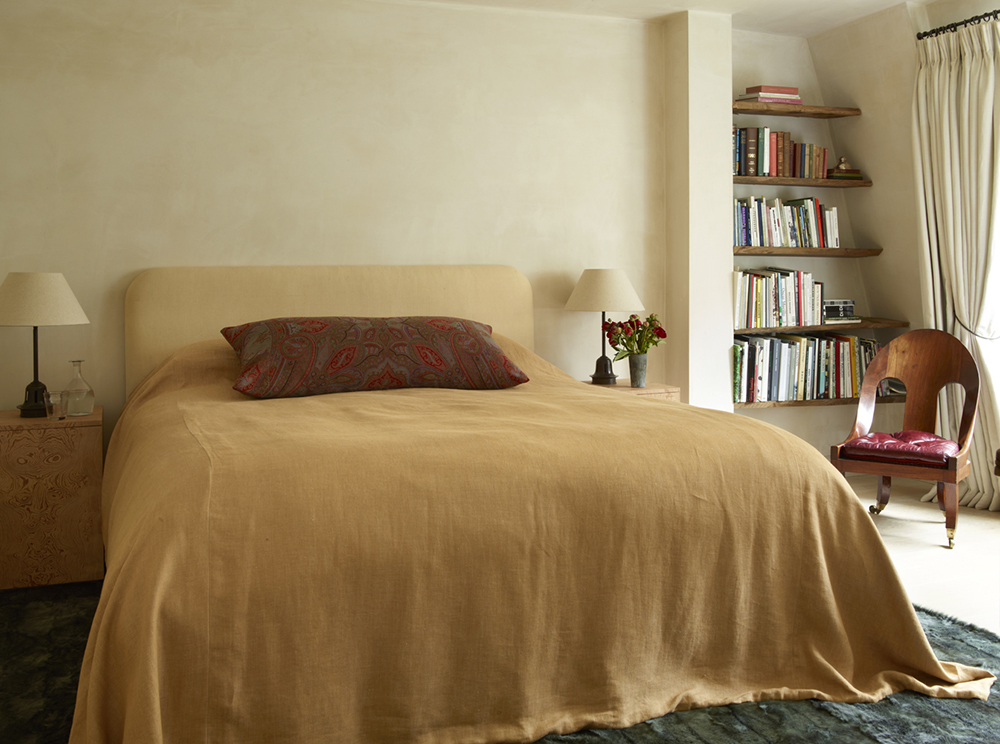 5 Favorites: The Return of the Simple Bedspread - Remodelista