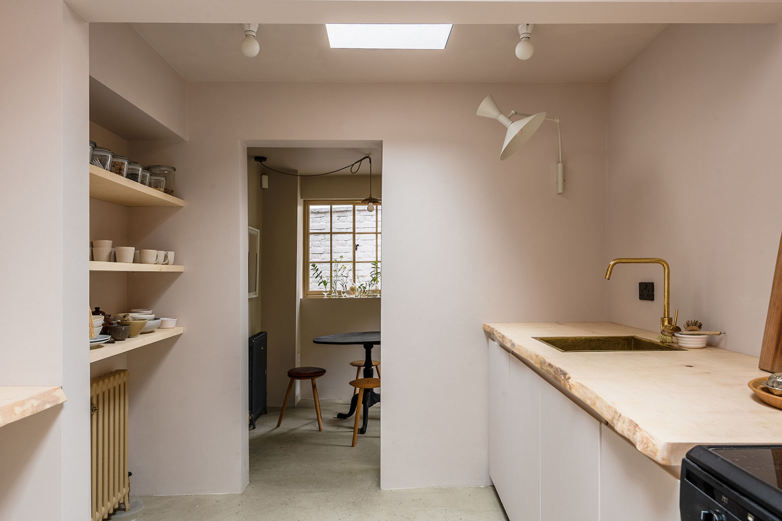 In the Stillness: A 1640s Georgian in an Affecting Palette by Cassandra ...