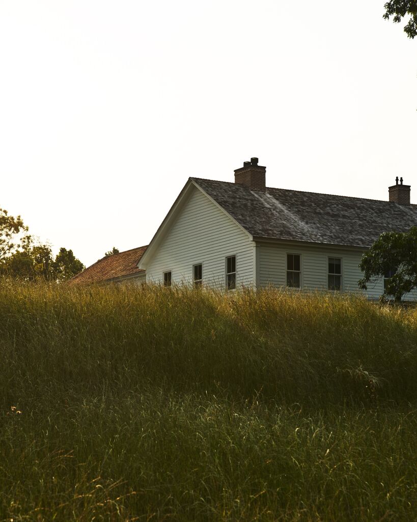 Inness: A Rustic, Design-Minded Retreat (with Plain English Kitchens ...