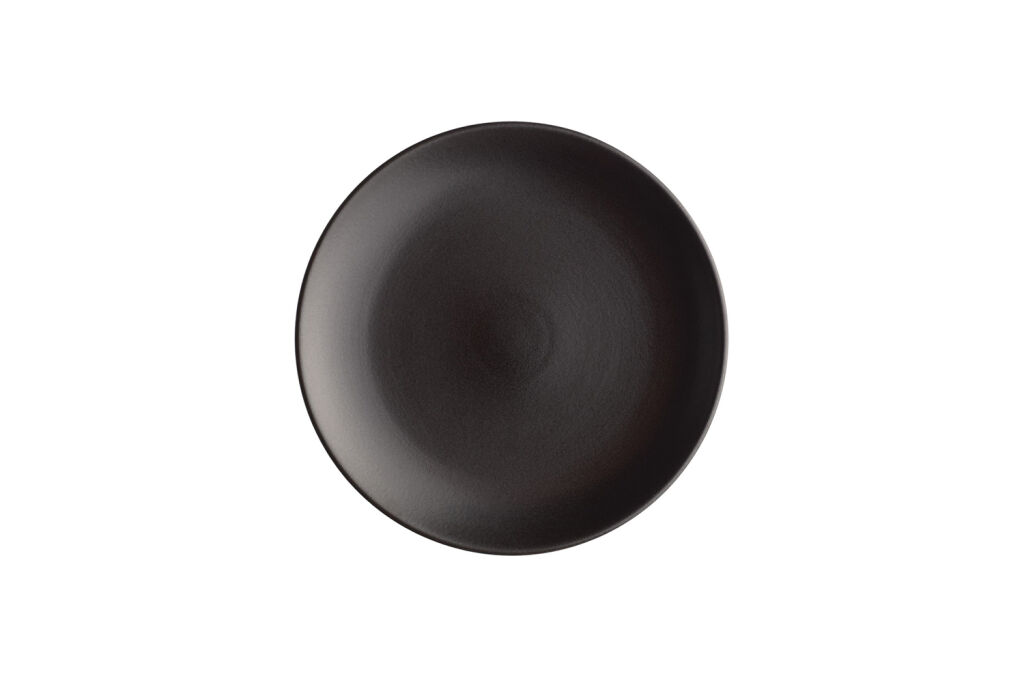 10 Easy Pieces: Black Dinner Plates - Remodelista