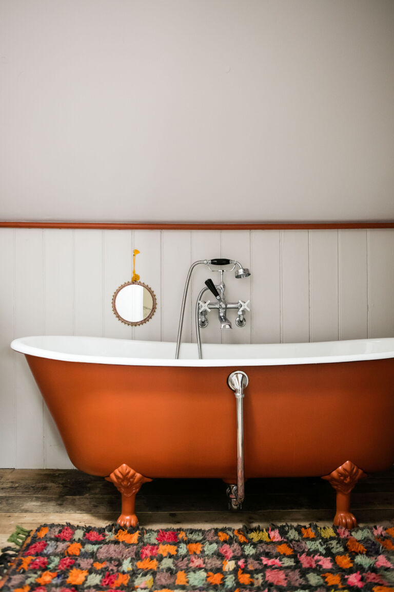 The Reclaimed Bath: 8 Retrouvius Designs Featuring Vintage and Salvaged ...