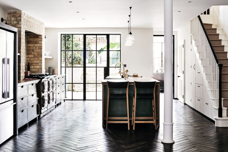A London Victorian Townhouse Brought Back in Time—and Modernized—in a ...