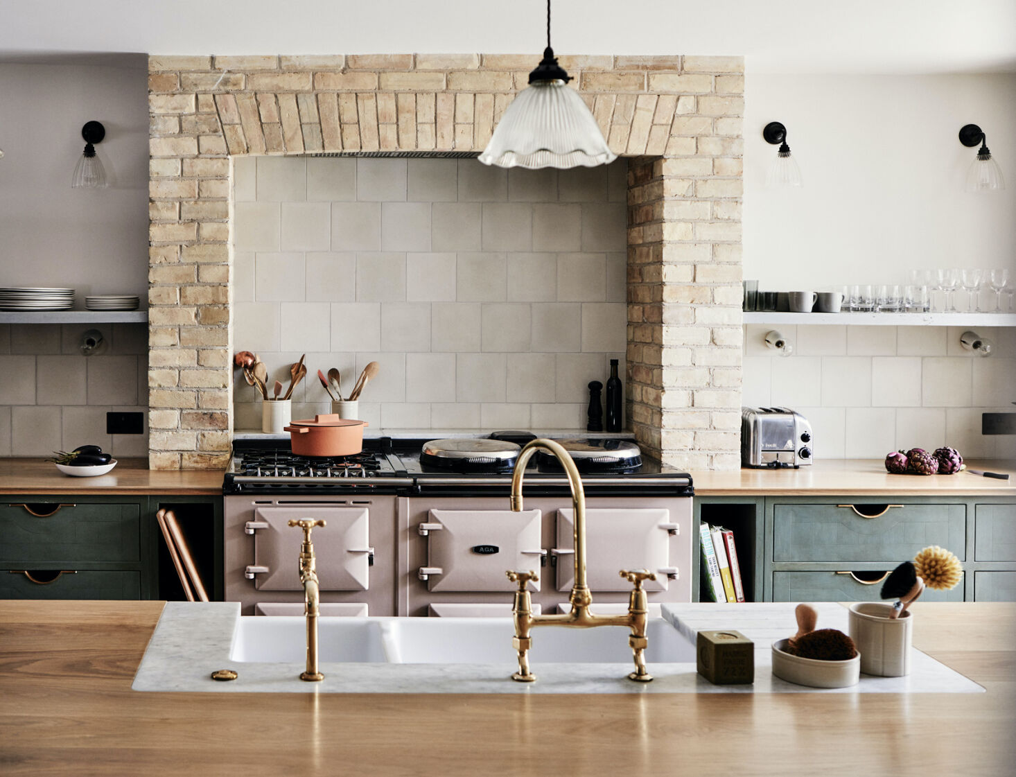 A London Victorian Townhouse Brought Back in Time—and Modernized—in a ...