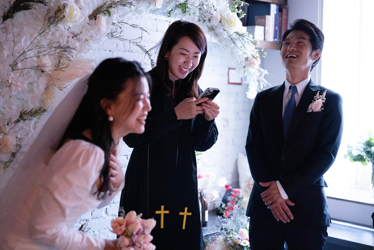 A Simple, Soulful Wedding at Té Company, a tearoom in NYC