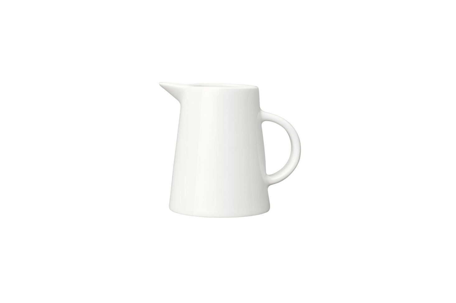 10 Easy Pieces: Classic White Ceramic Pitchers - Remodelista