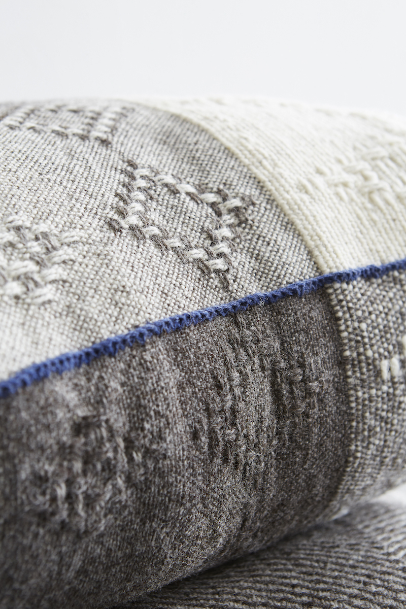 The Modern Weaver: Combining Cycladic Minimalism with the Beauty of ...