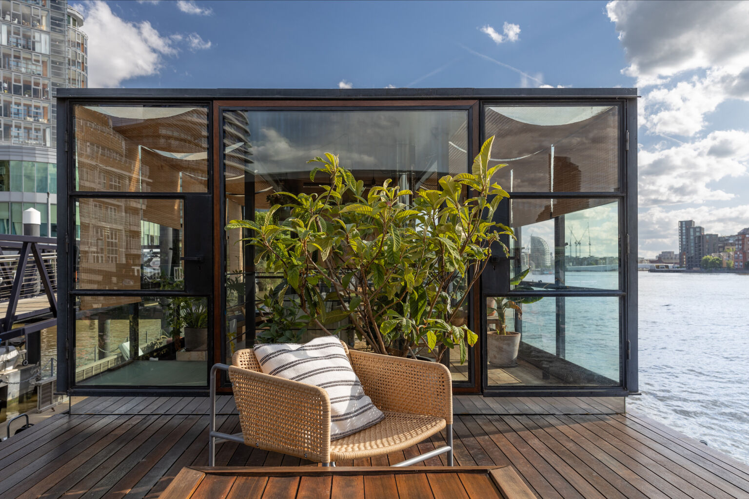 A River Runs Through It: A Family's Barge-Turned-Houseboat on the ...