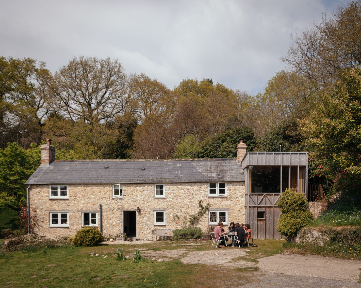 A Historic English Countryside Cottage Gets a Contemporary Extension ...