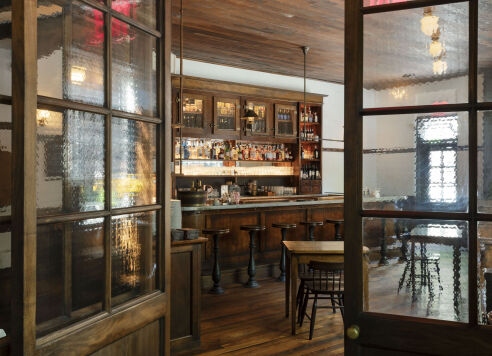 8 Shaker-Style Design Ideas from The Commerce Inn in NYC