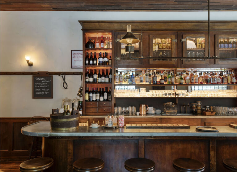 8 Shaker-Style Design Ideas from The Commerce Inn in NYC