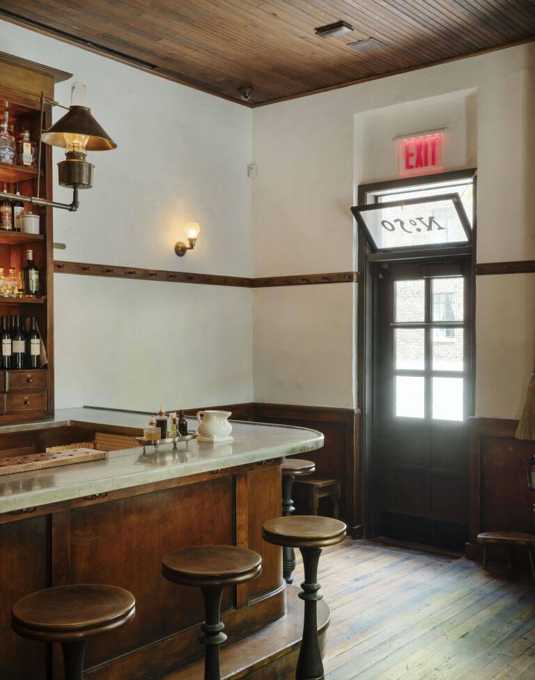 8 Shaker-Style Design Ideas from The Commerce Inn in NYC