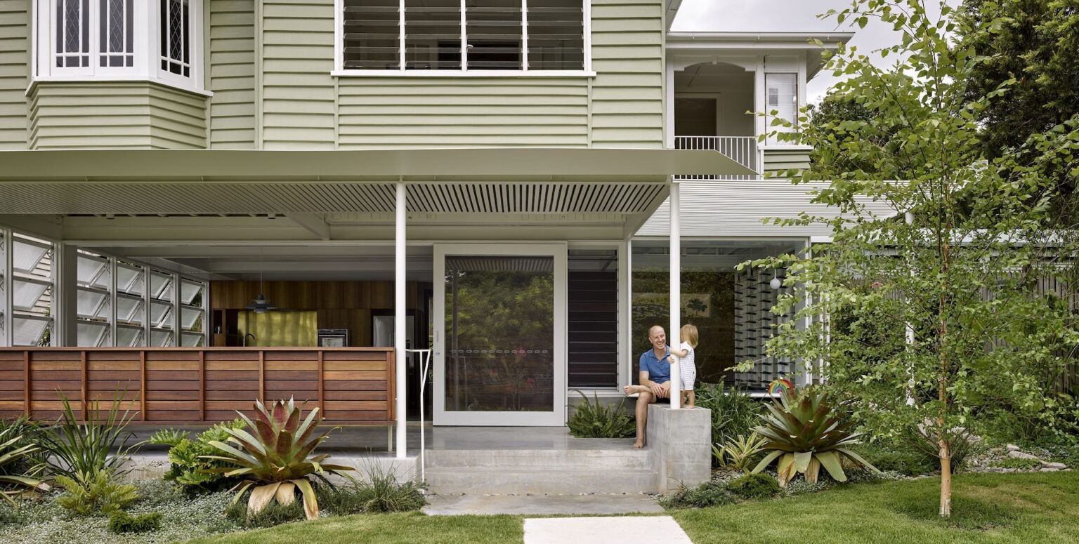 Above & Beyond: A Sensitive Remodel That Celebrates the 'Undercroft' in ...