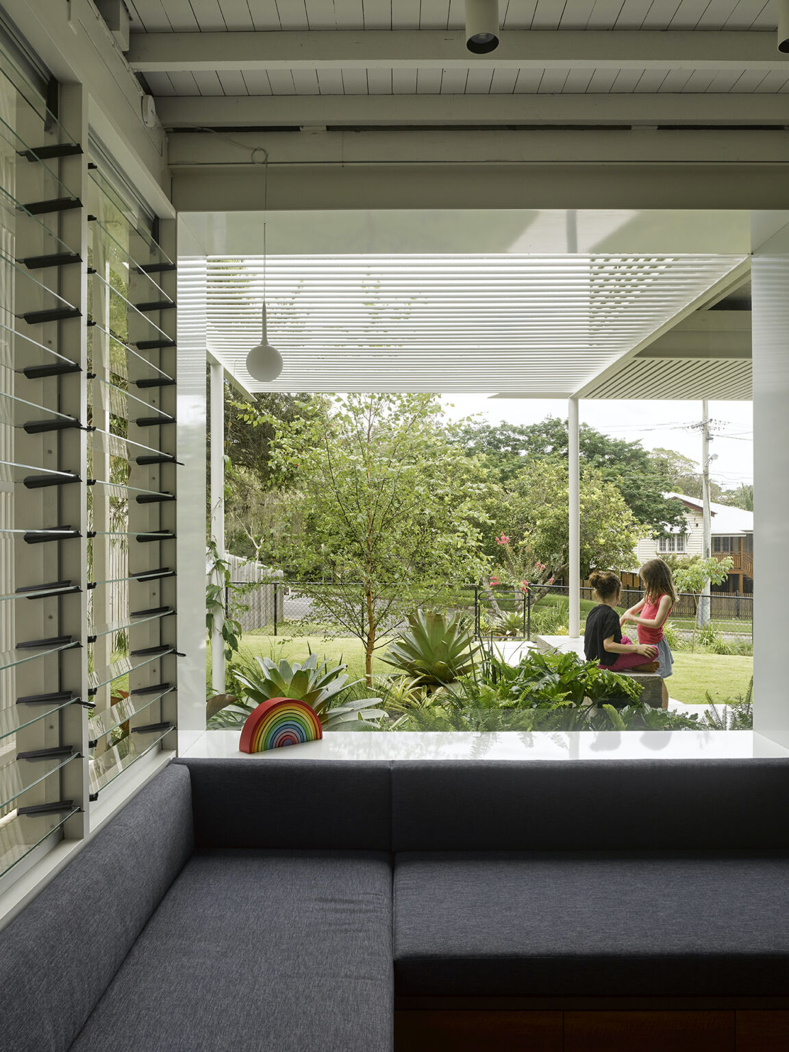 Above & Beyond: A Sensitive Remodel That Celebrates the 'Undercroft' in ...