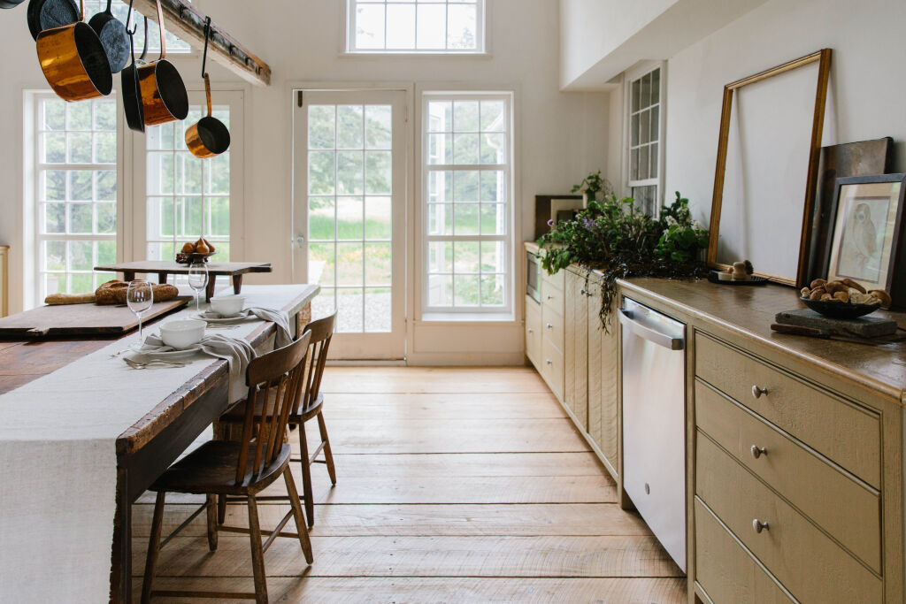 Kitchen of the Week: A Textural Eat-In Cook Space in New England ...