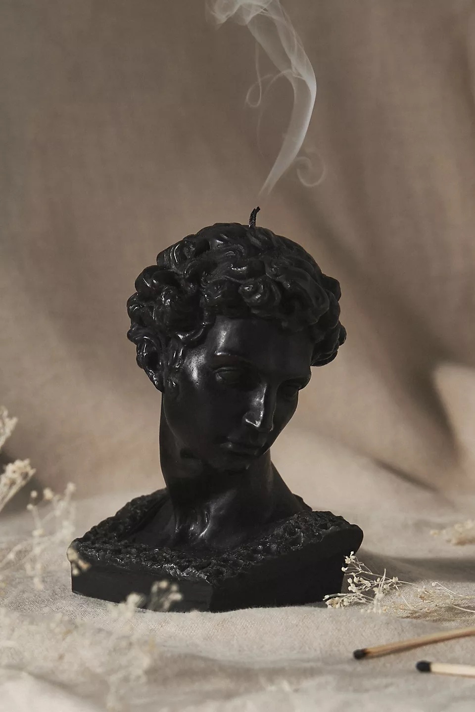 Temporary Sculpture: 9 Beguiling Candles That Look Like Statuary ...