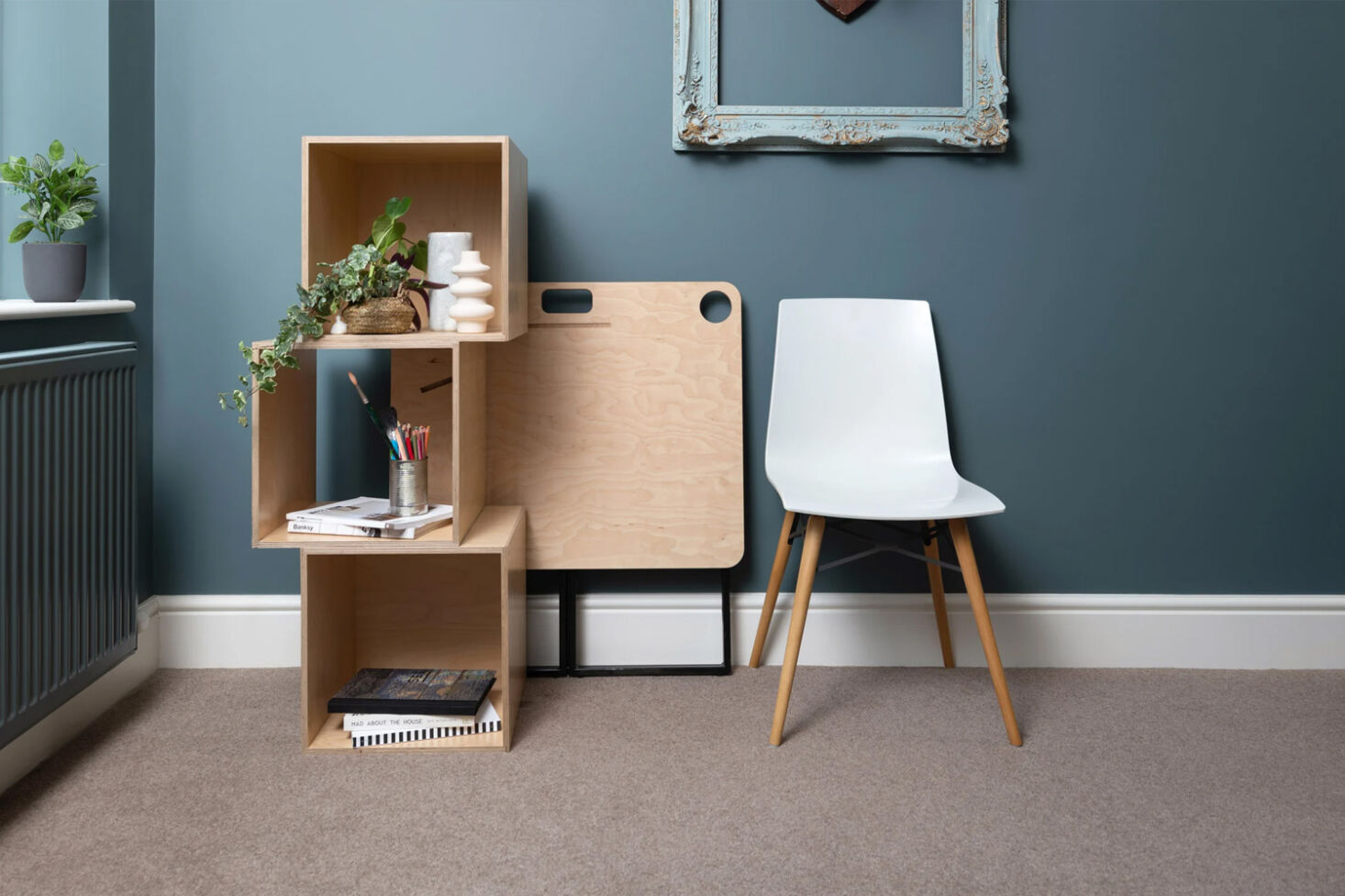 10 Easy Pieces: Hidden Desks - Remodelista