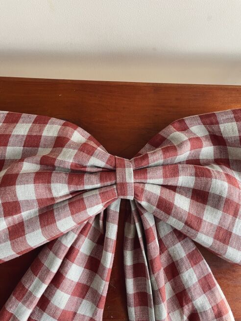 DIY: Oversized Festive Bows from the Thread Maker in London - Remodelista