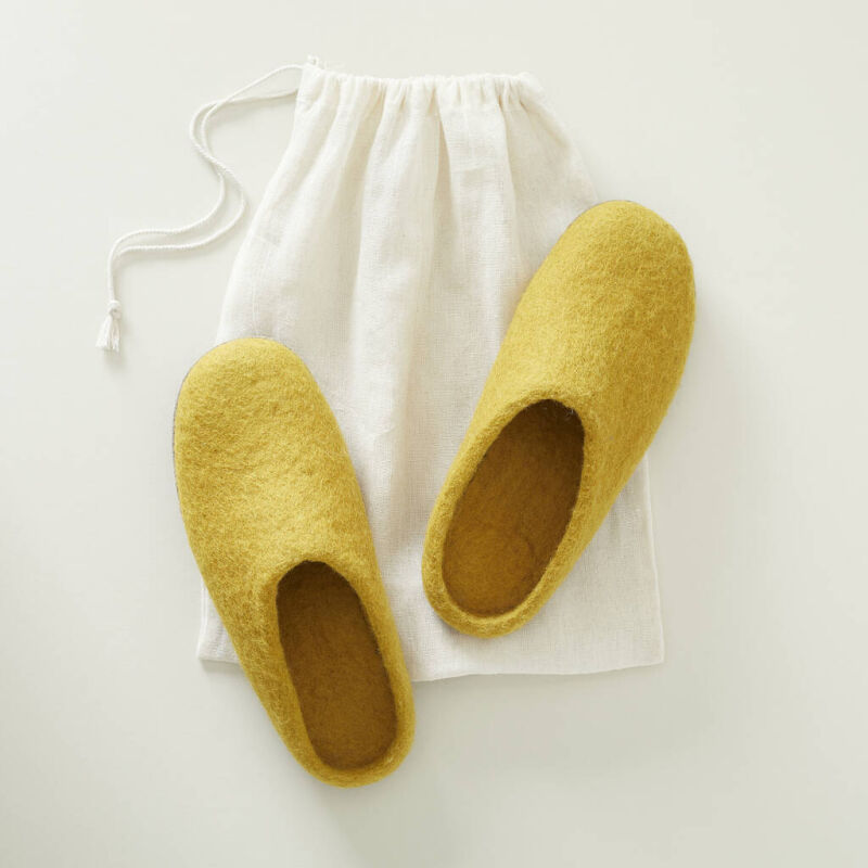 Top 10 Favorite Slippers for Wearing Everyday at Home