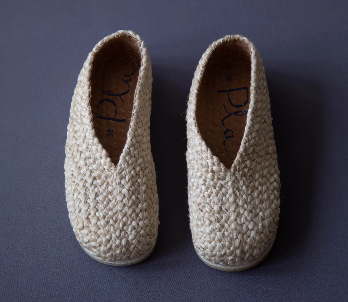 Top 10 Favorite Slippers for Wearing Everyday at Home