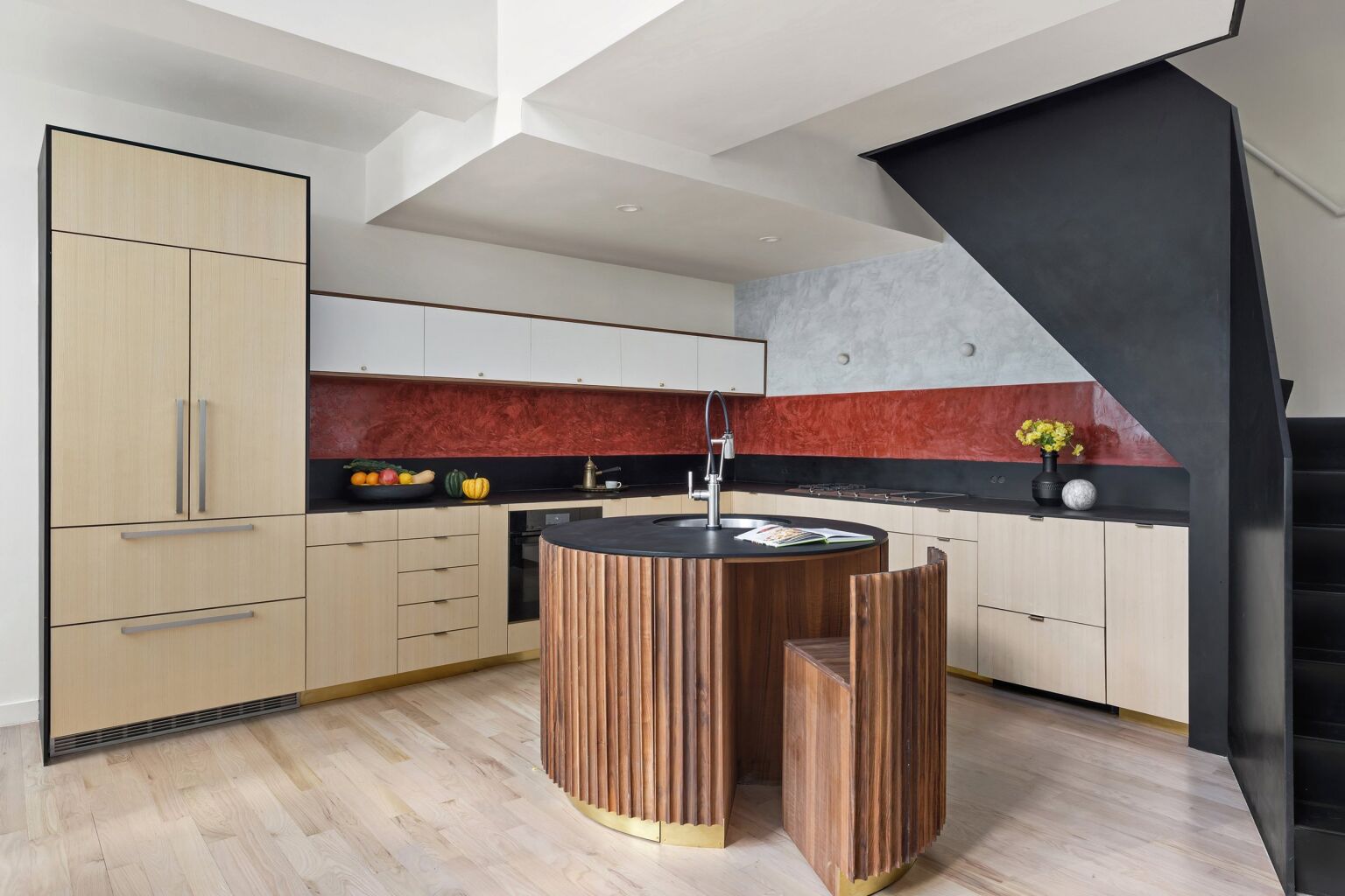 Kitchens of the Week: 9 Curvilinear Cook Spaces, Trend Edition ...