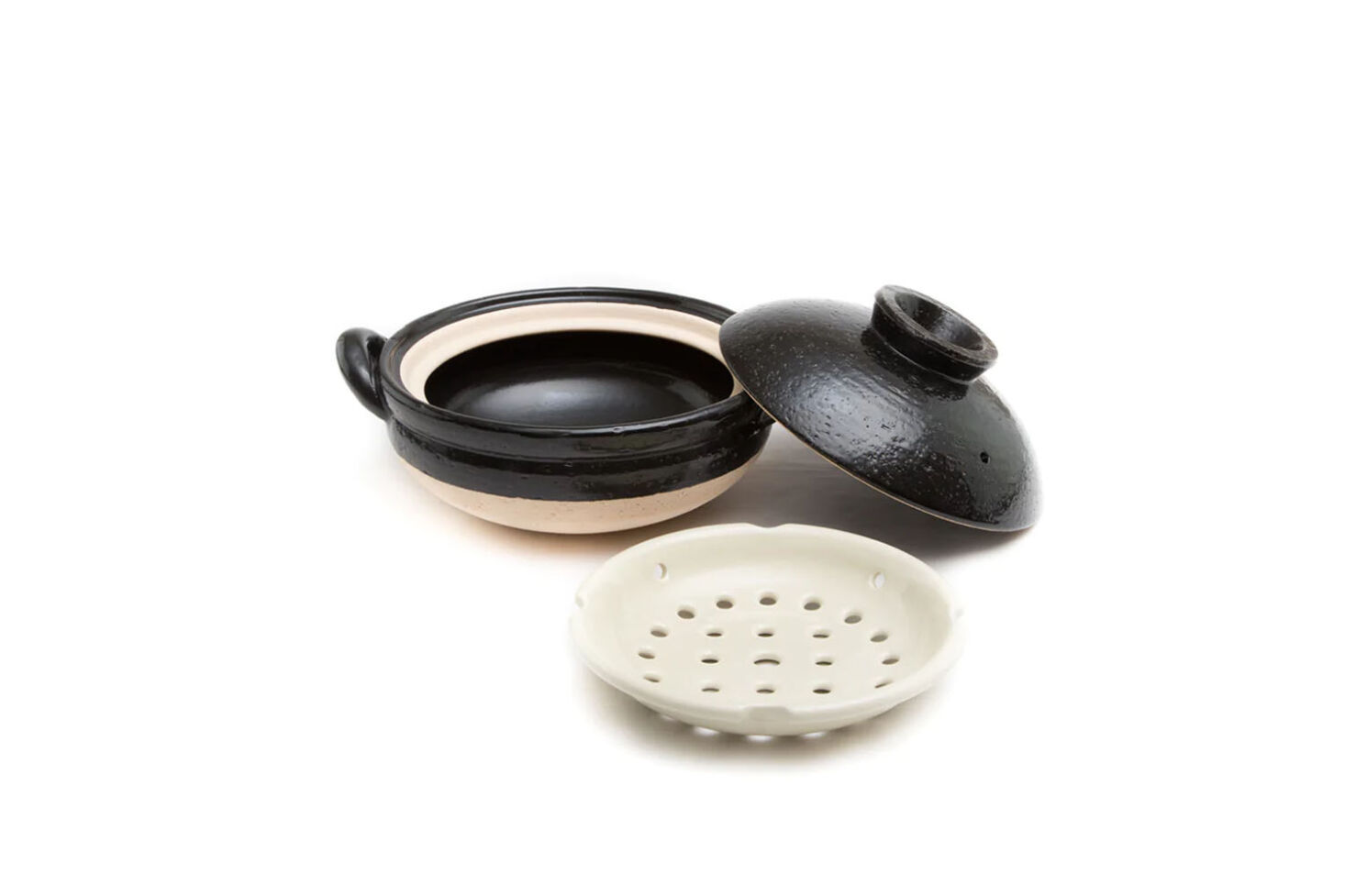 10 Easy Pieces: Donabe Clay Pots - Remodelista