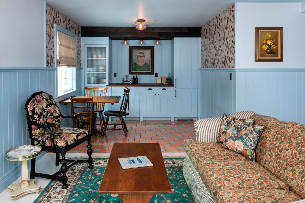 Grandparent Style: 13 Design Ideas to Steal from a New Mountain Retreat ...