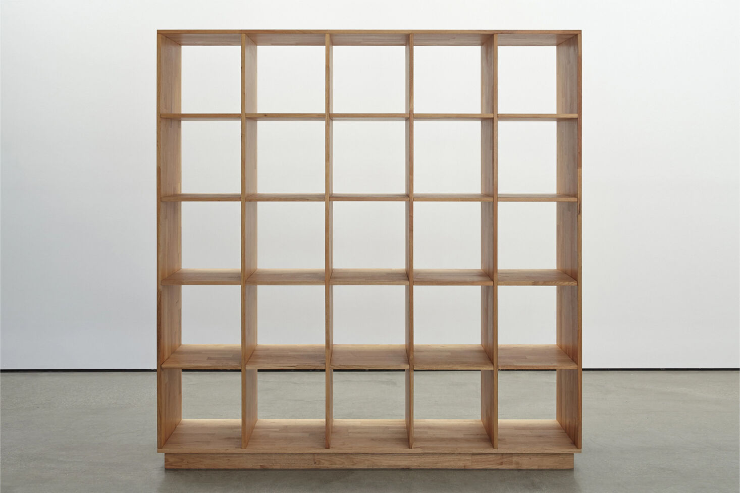 10 Easy Pieces: Freestanding Shelving Units - Remodelista