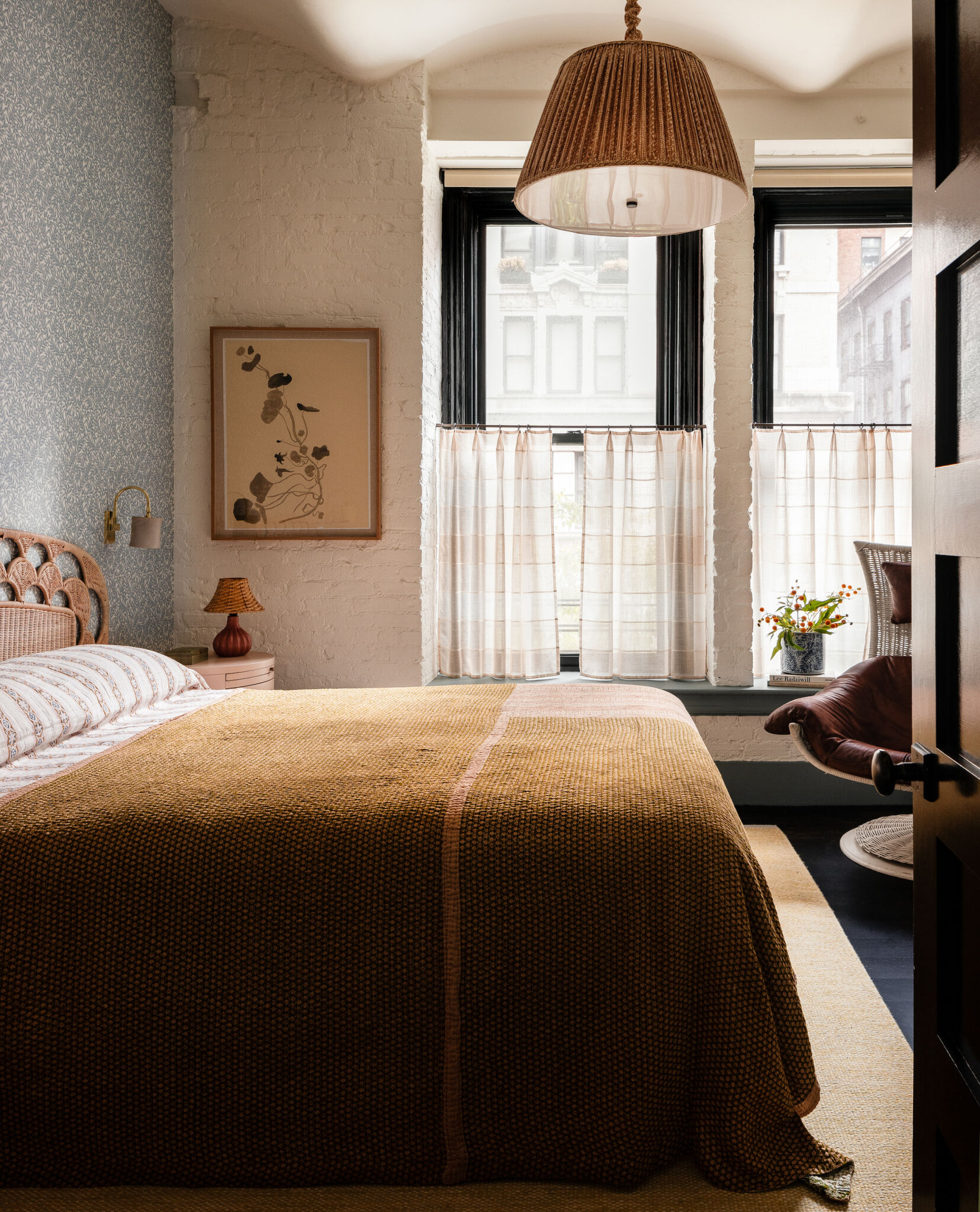 Trend Alert: Cafe Curtains Get a Glow-Up - Remodelista