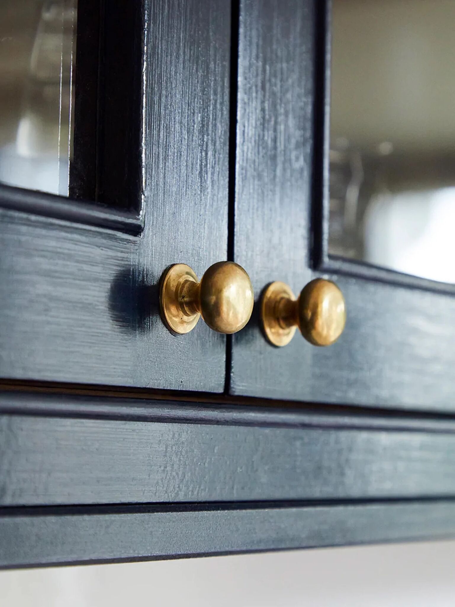 The Brass Tacks: Beata Heuman's Florentine Brass Handles - Remodelista